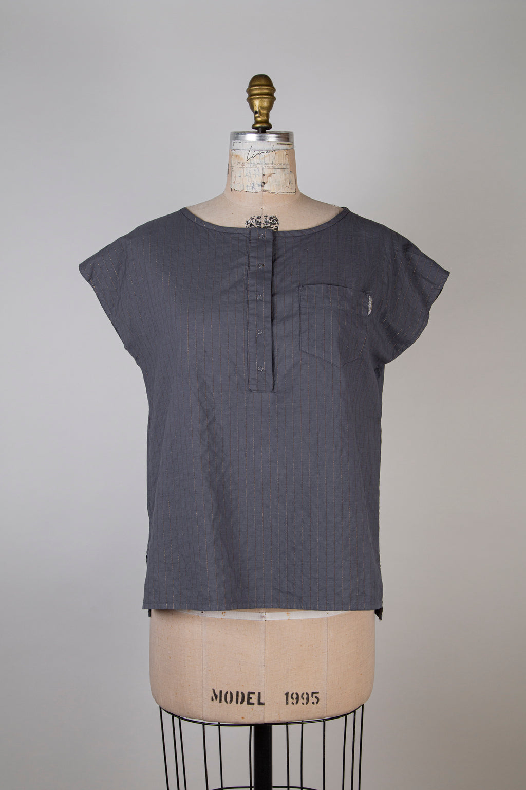 Slate blue top with gold stripes (6) – VERYSMART