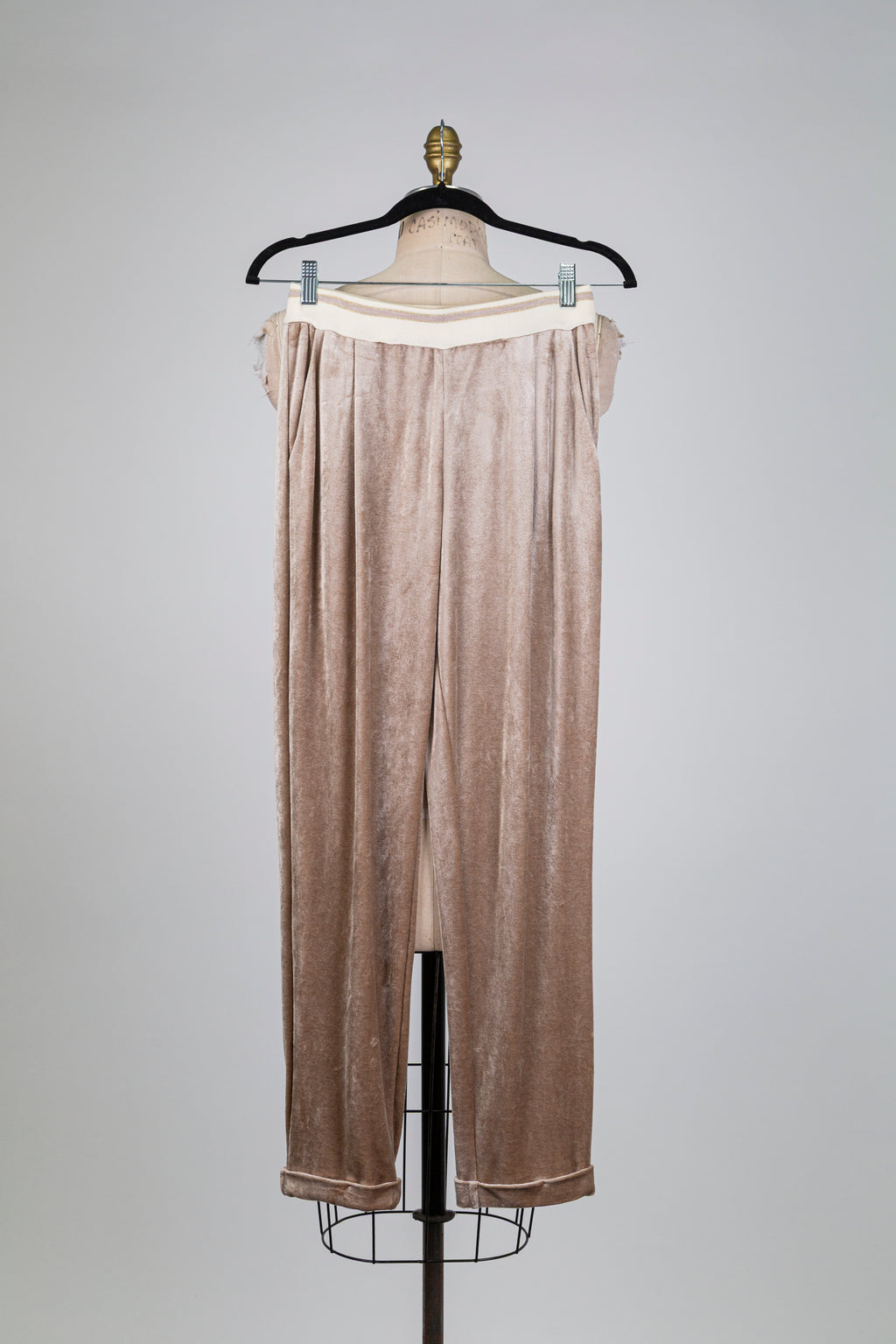 Pantalon beige lumineux en velours lustré (6) – VERYSMART